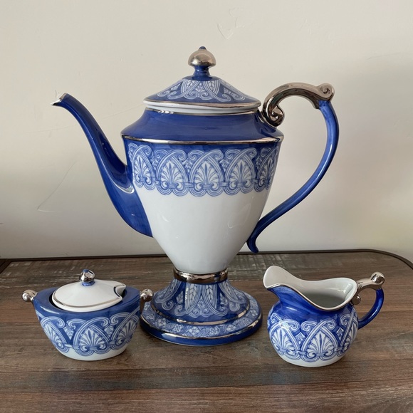 Bombay | Kitchen | Bombay China Teapot Creamer And Sugar Set White Blue ...